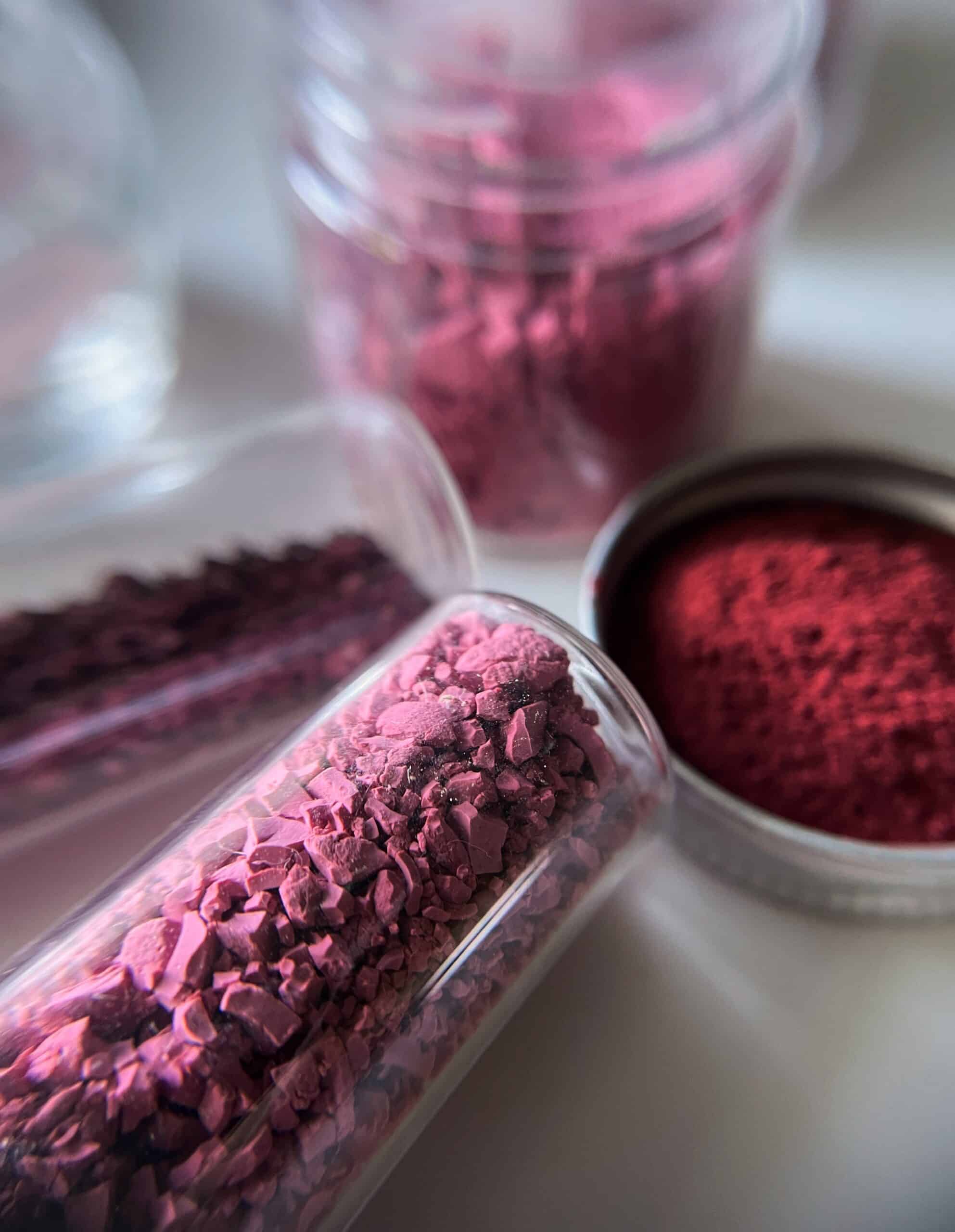 Botanical Alchemy: Exploring Extraction Methods for Natural Dyes and ...