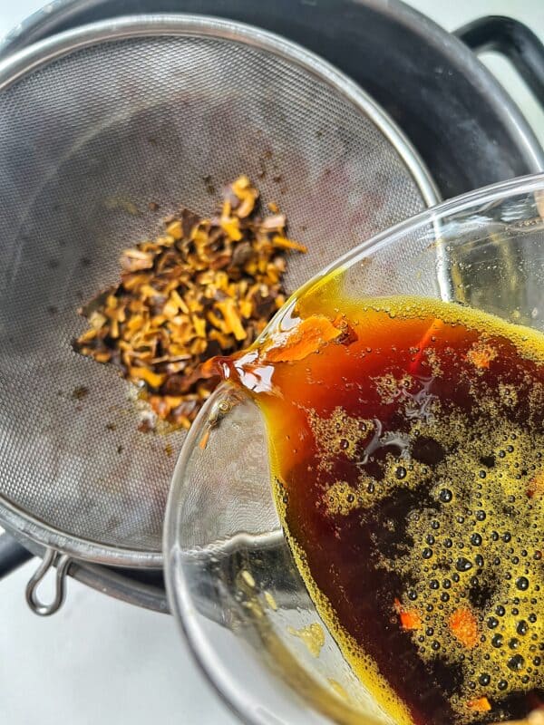 Botanical Alchemy: Exploring Extraction Methods for Natural Dyes and ...